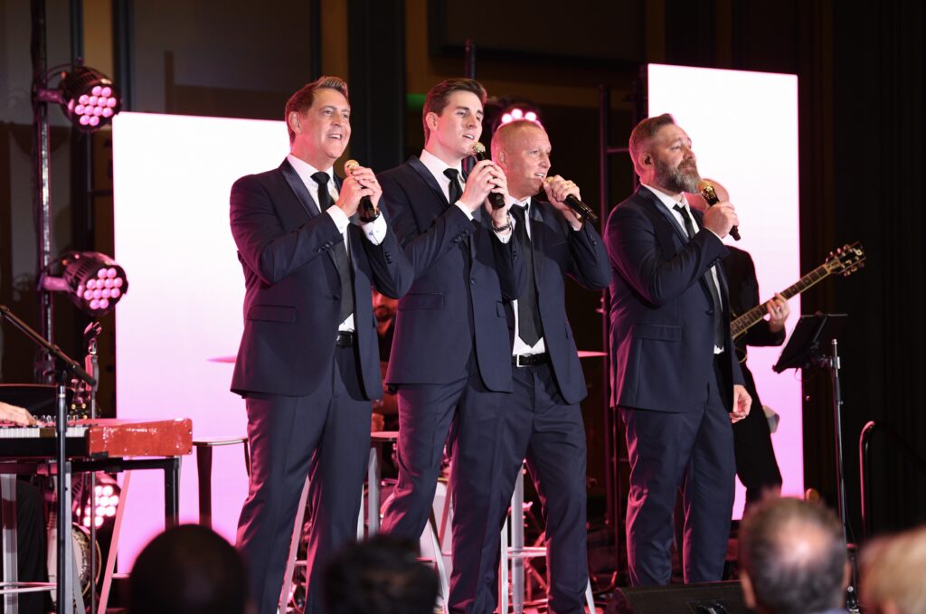 Music News: Ernie Haase & Signature Sound Serenades Listeners on ...